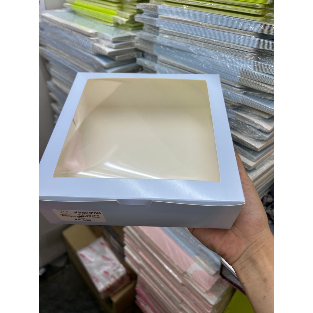 VIRAL KOTAK BROWNIES | 10x10x2.5" Light Blue Window Design | Kuih Talam ...