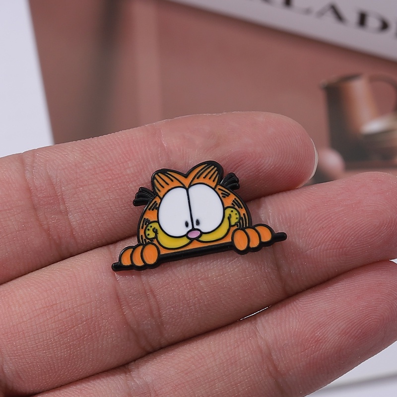 Anime The Garfield Show Enamel Pins Fun Text Garfield I Don't Have Hat ...