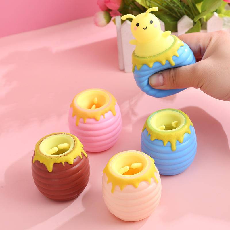 Stress Relief Bee/Bear Toy Elastic Peach Squeeze Decompression Toy Cute ...