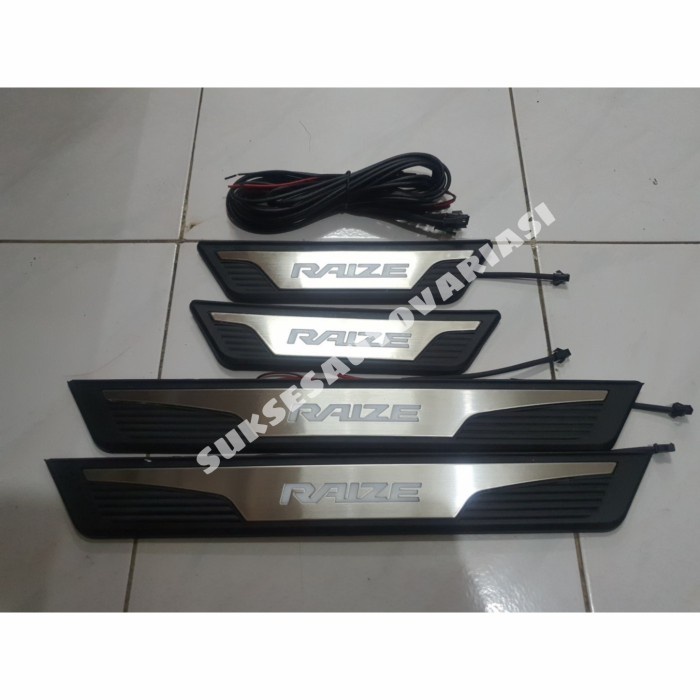 Toyota Raize Side Sill Plate with led | Shopee Malaysia