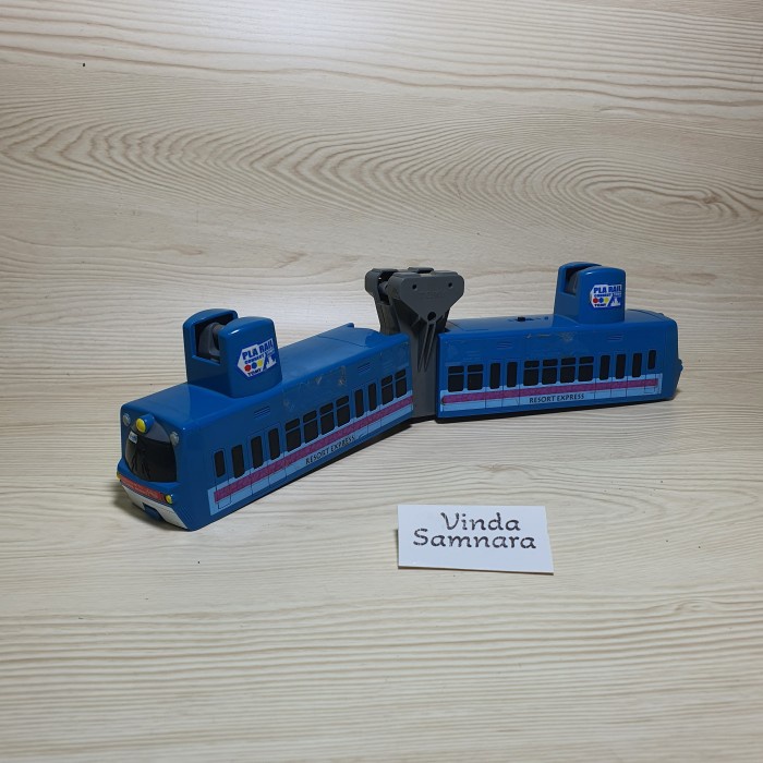 Tomy Plarail Hanging Train Monorel Resort Express Monorail Blue ...
