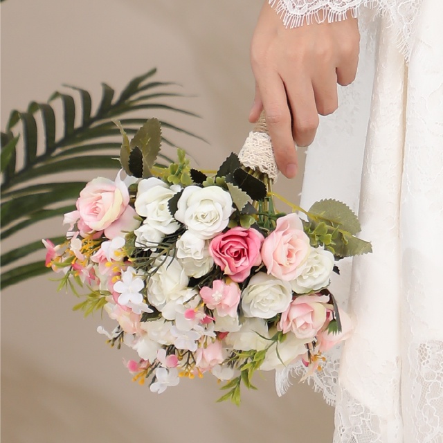 [GLORIA Hand Bouquet] Bunga Tangan, Hand Bouquet, Bunga Tangan Nikah ...