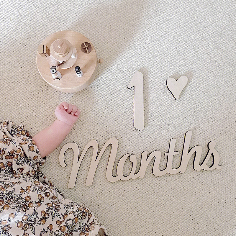Ins Wooden Baby Milestone Card For Newborn Baby Photography Engraved ...