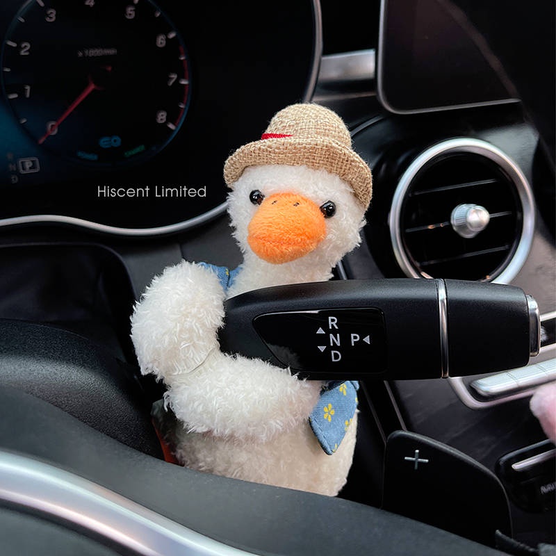Cute Wallace and Gromit Car Pregnant Block Decoration Benz Car Turn ...