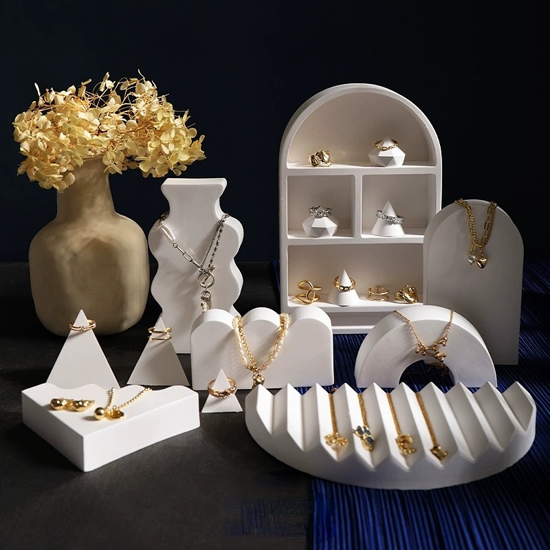Gypsum Jewelry Display Props Creative Jewelry Necklace Ring Product ...