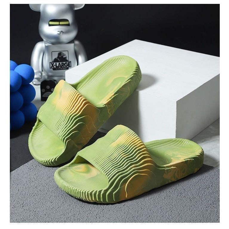 SM Slippers men's summer home non-slip couples flip flops stepping on ...