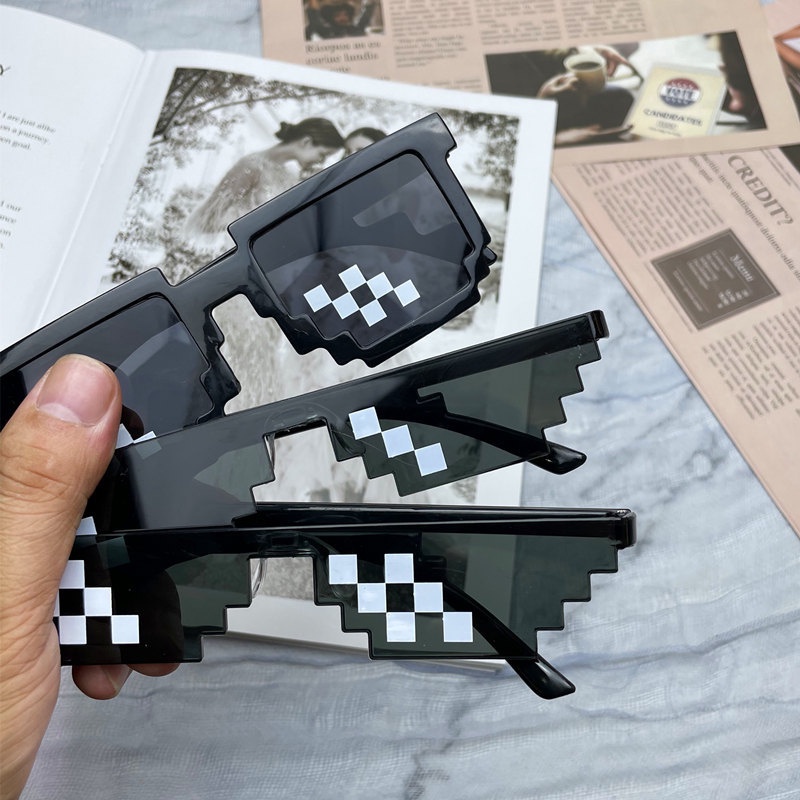 Creative and Funny Mosaic Glasses 2D Black Mosaic Sunglasses Kid Toys ...