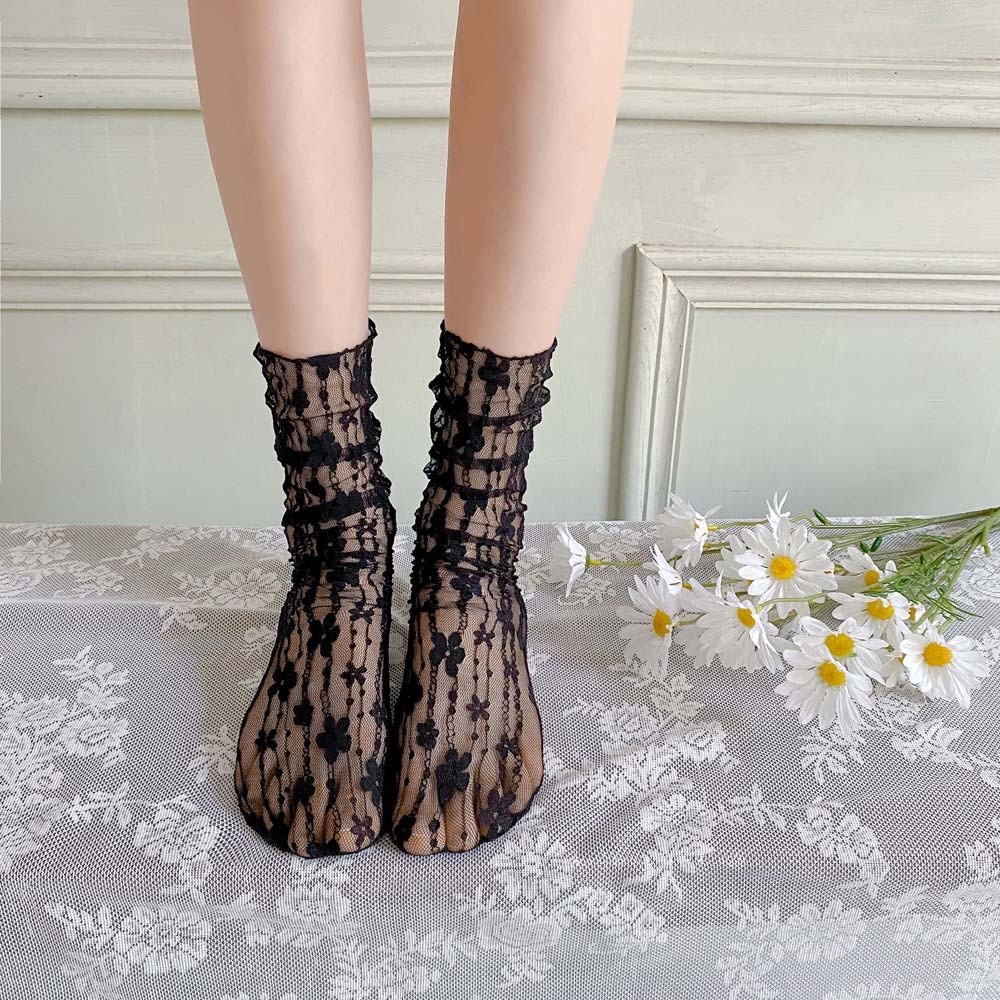 Lace flower calf socks White piles of lace socks women's mid tube socks ...