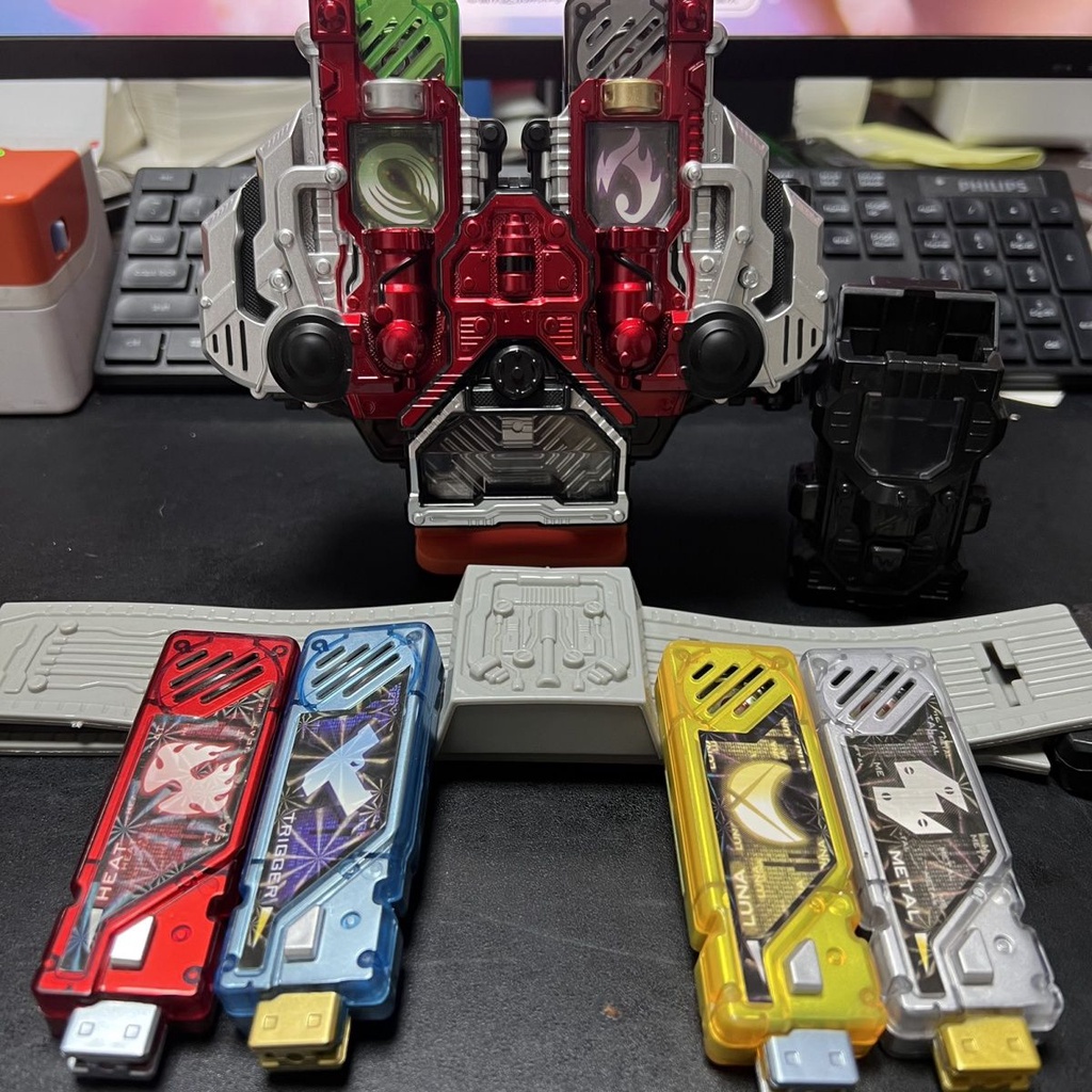 New Model Kamen Rider CSM Single Main Body Lost Transformation W Belt ...