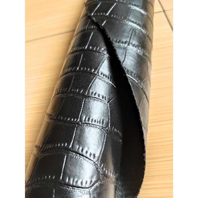 Best-selling Product Cowhide Emboss Crocodile Belly Pattern Cowhide ...