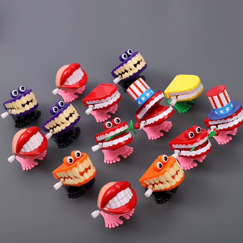 [Stock] Jumping teeth toys on chains Dentures model toys Halloween toys ...