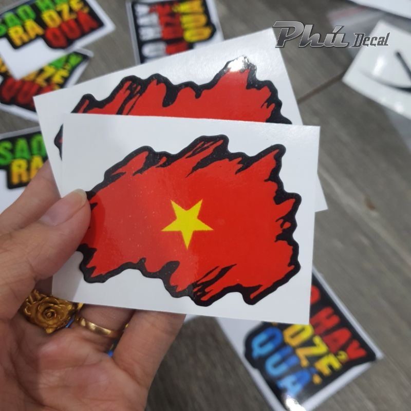 Vietnam Flag style decal sticker 7,5 x 5.5 cm for masks, headlight ...