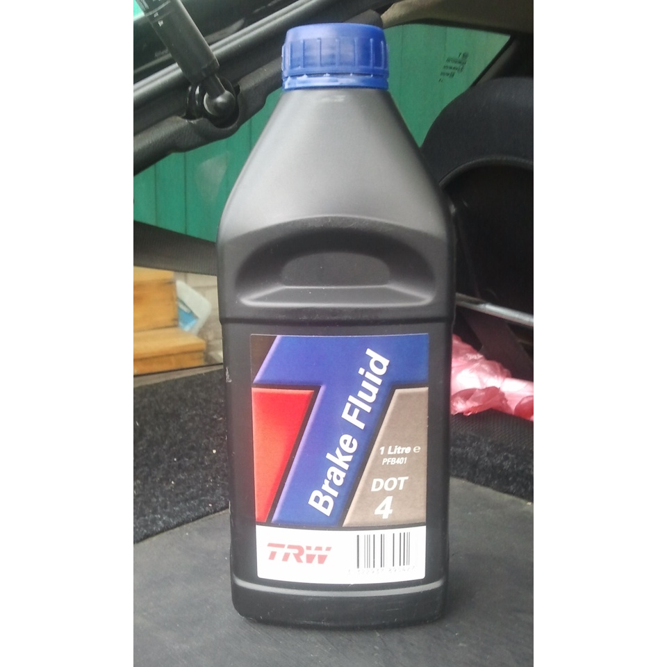 (1L) TRW Brake Fluid Dot4 Dot 4 Rigorously tested to guarantee safety ...