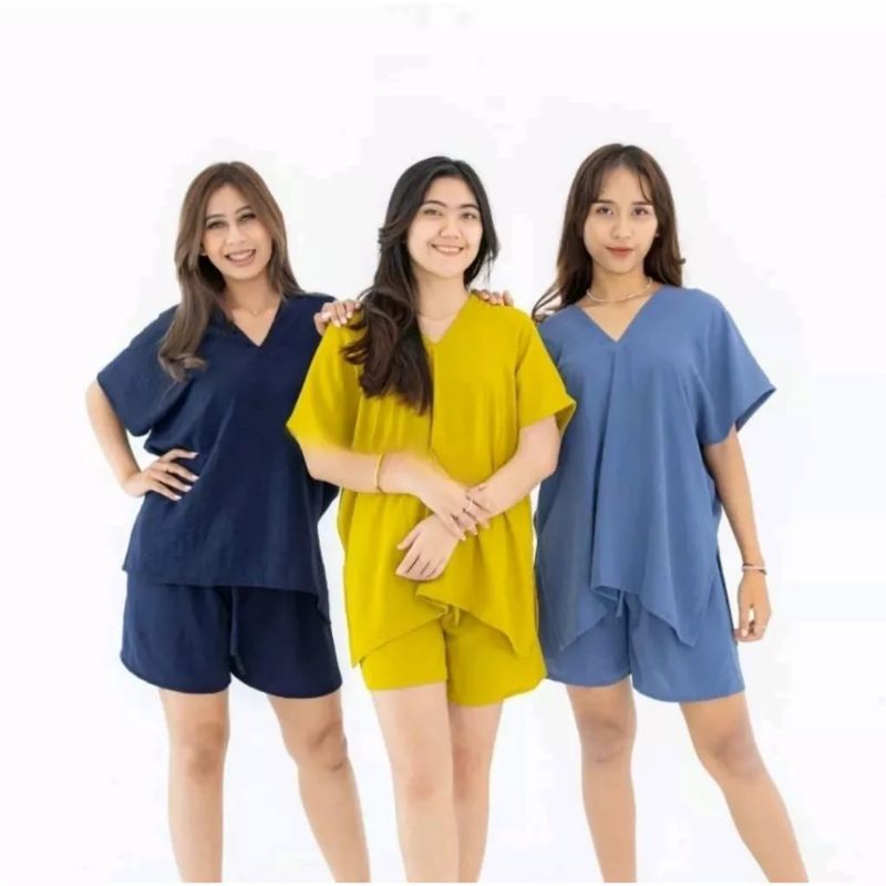 Hum - Latest Kinkel Short RFS/NINA Set Airflow 978/contemporary Women's ...