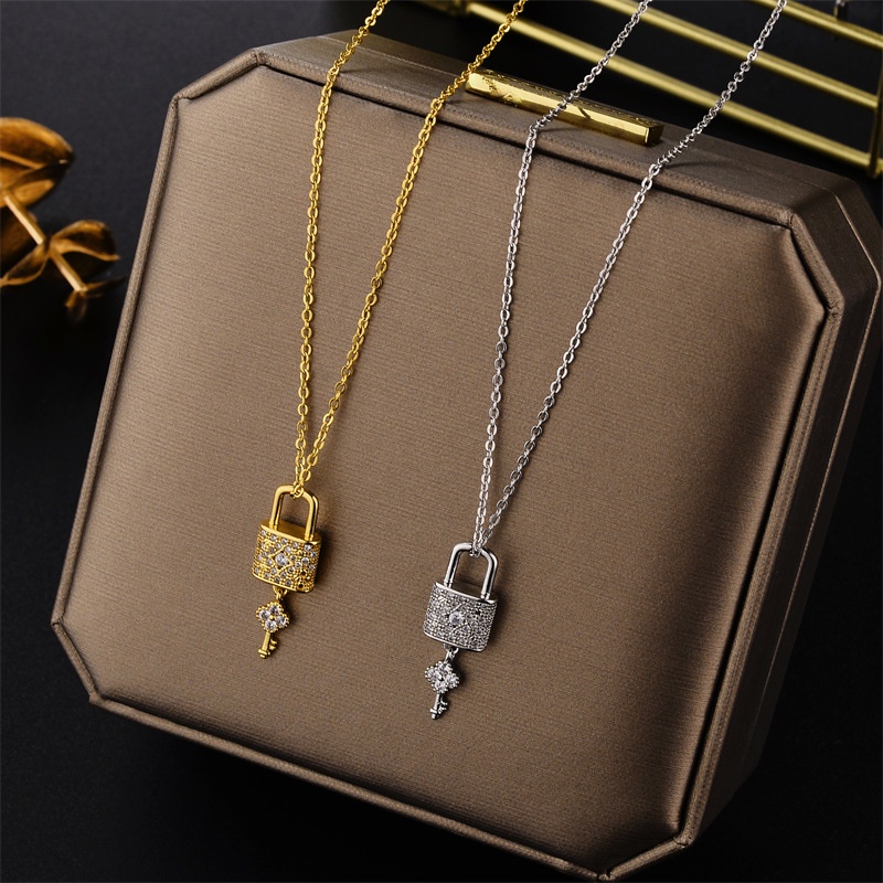 Ht Full Diamond Key Lock Necklace Fashion Titanium Steel Clavicle Chain ...