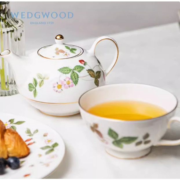 Wedgwood Wild Strawberry Bone China Black Tea Cup, piala kopi bunga, piala teh, plat, mangkuk ...