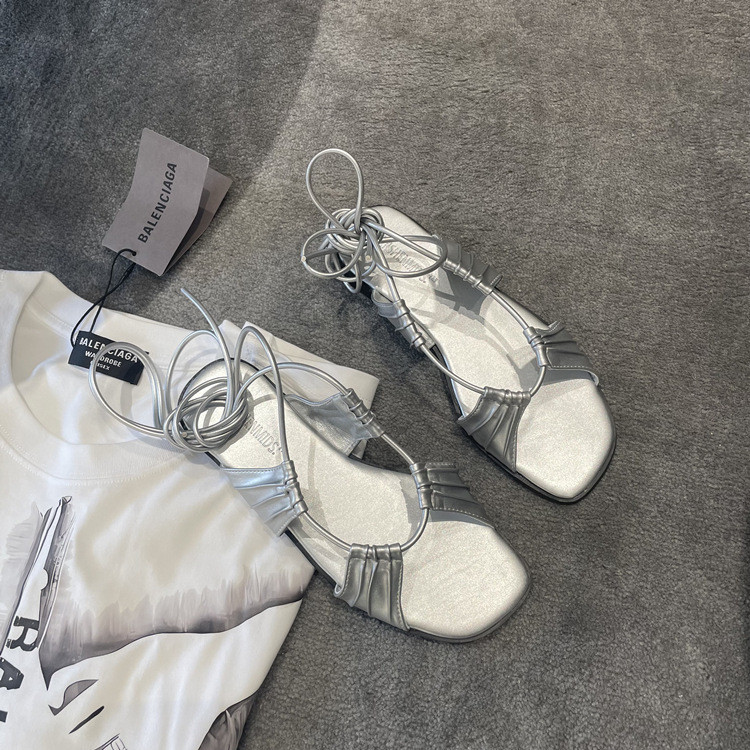 Spot tapak rata selipar kasut wanita baru selipar Spot Cowhide Edition ...