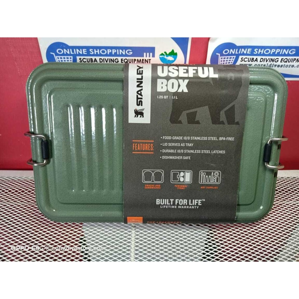 Stanley Classic Legendary useful lunch box 1.25 Qt. Autentic item frm ...