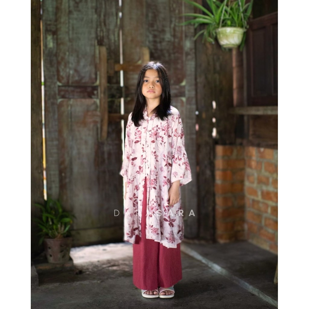 DARA LATEEFA KIDS - DETIK COLLECTION in Scarlet Red | Baju Raya Budak ...