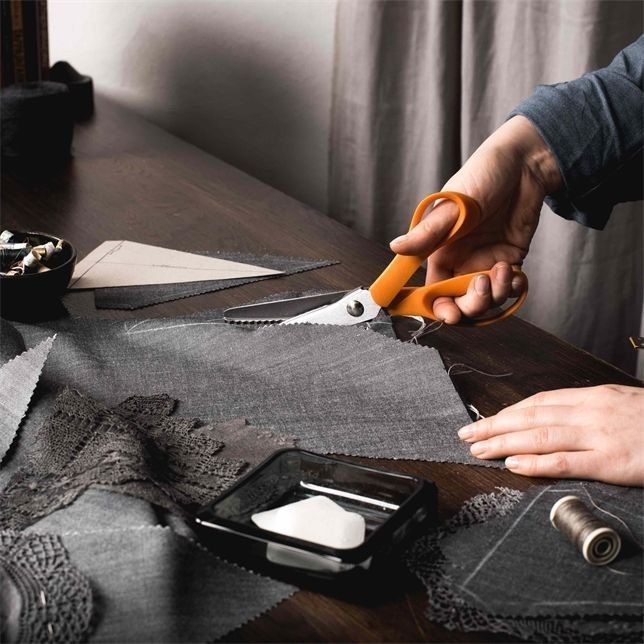 Fiskars Classic Universal / Dressmaking / Tailor Scissors | Shopee Malaysia