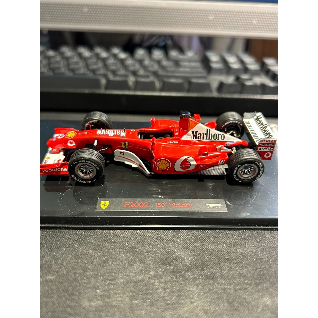 [Ready Stock] Hot Wheels 1/43 elite Ferrari F2002 Schumacher 2002 Race ...