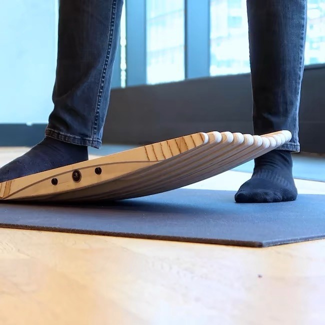 Solid Wood Calf Stretcher and Foot Rocker Plank & Balance Board, Calf ...