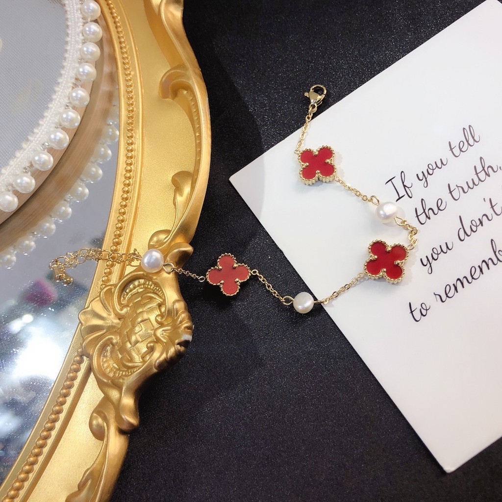 Casual Van Cleef & Arpels Bracelet Delicate Bangle Hollow Letter Logo ...