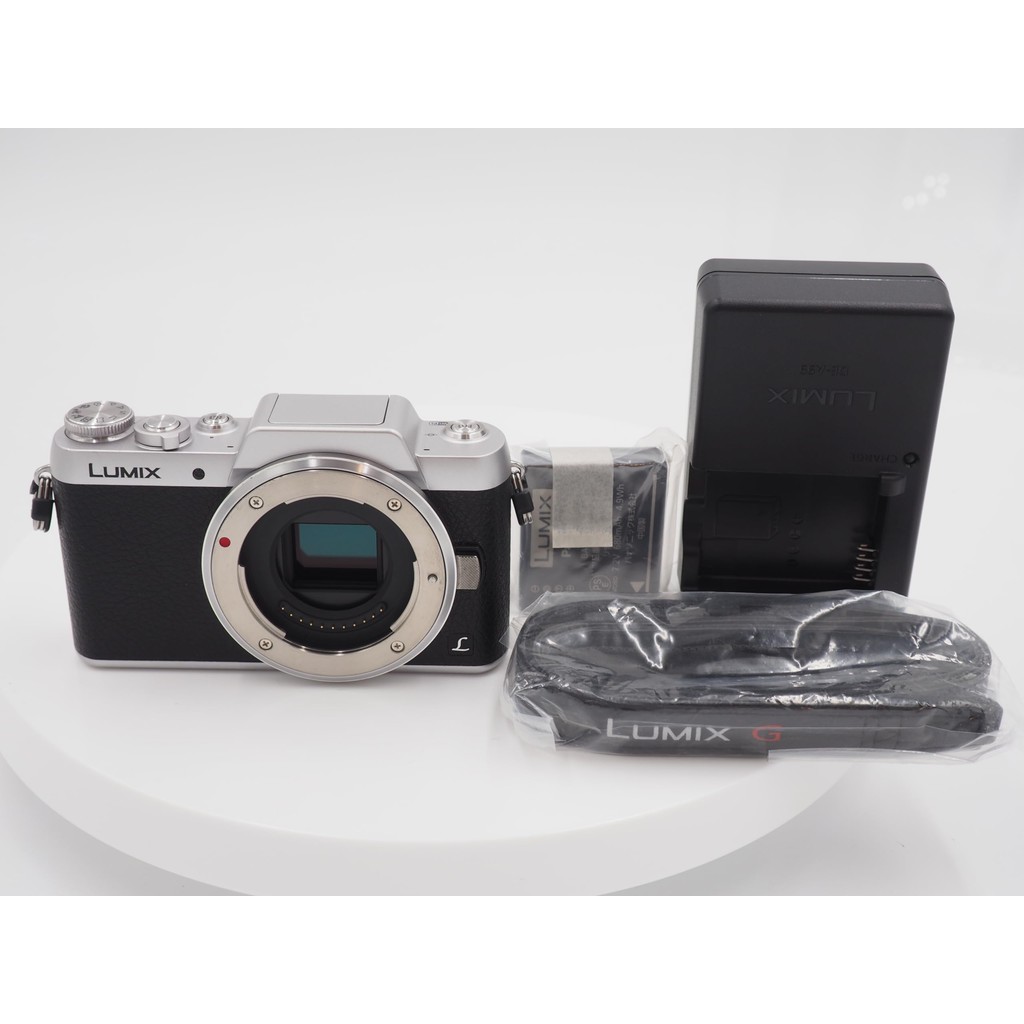 [USED in Japan] Panasonic mirrorless interchangeable-lens camera DMC ...