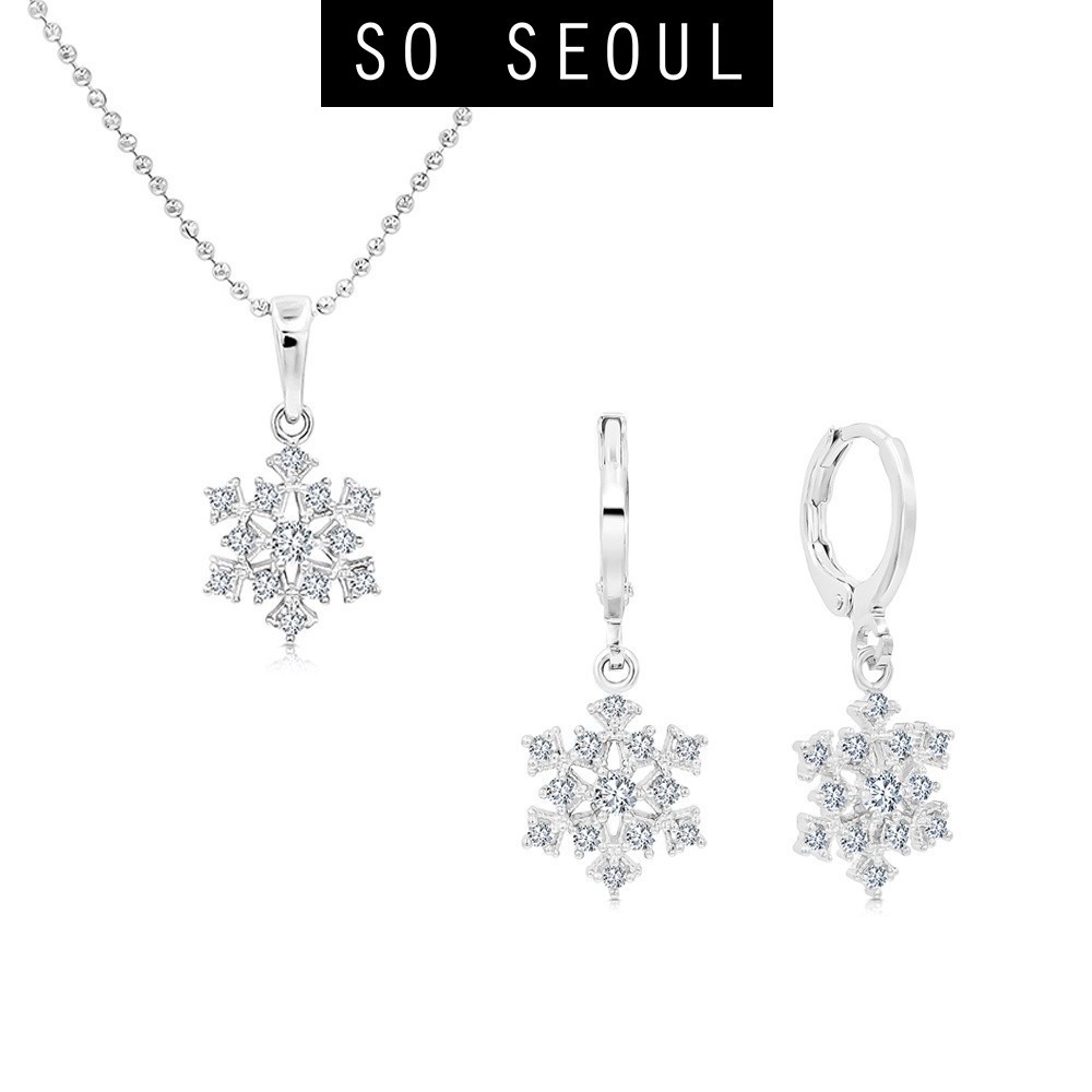 SO SEOUL Let it Snowflake Xmas Diamond Simulant Christmas Earrings with ...