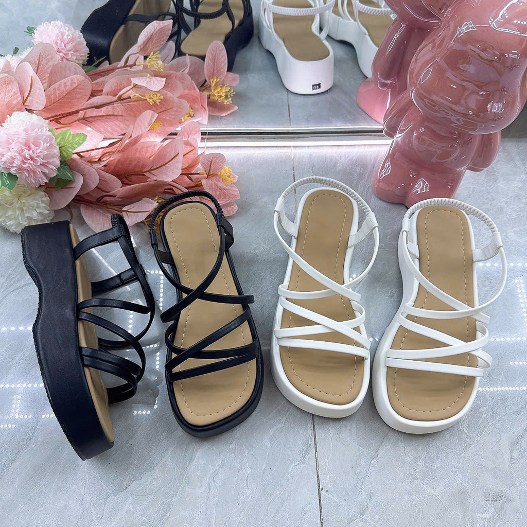 Big size bread scandal school shoes with elastic straps, 5 cm high ...