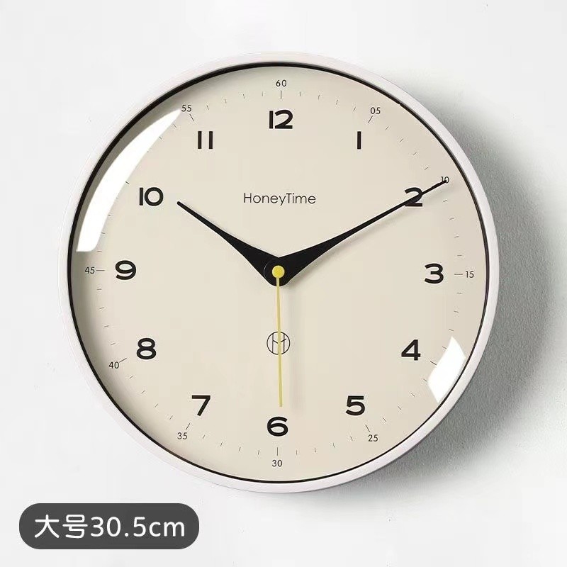 Jam Dinding Oren Minimalis untuk Ruang Tamu Rumah Kreatif dan Elegan ...