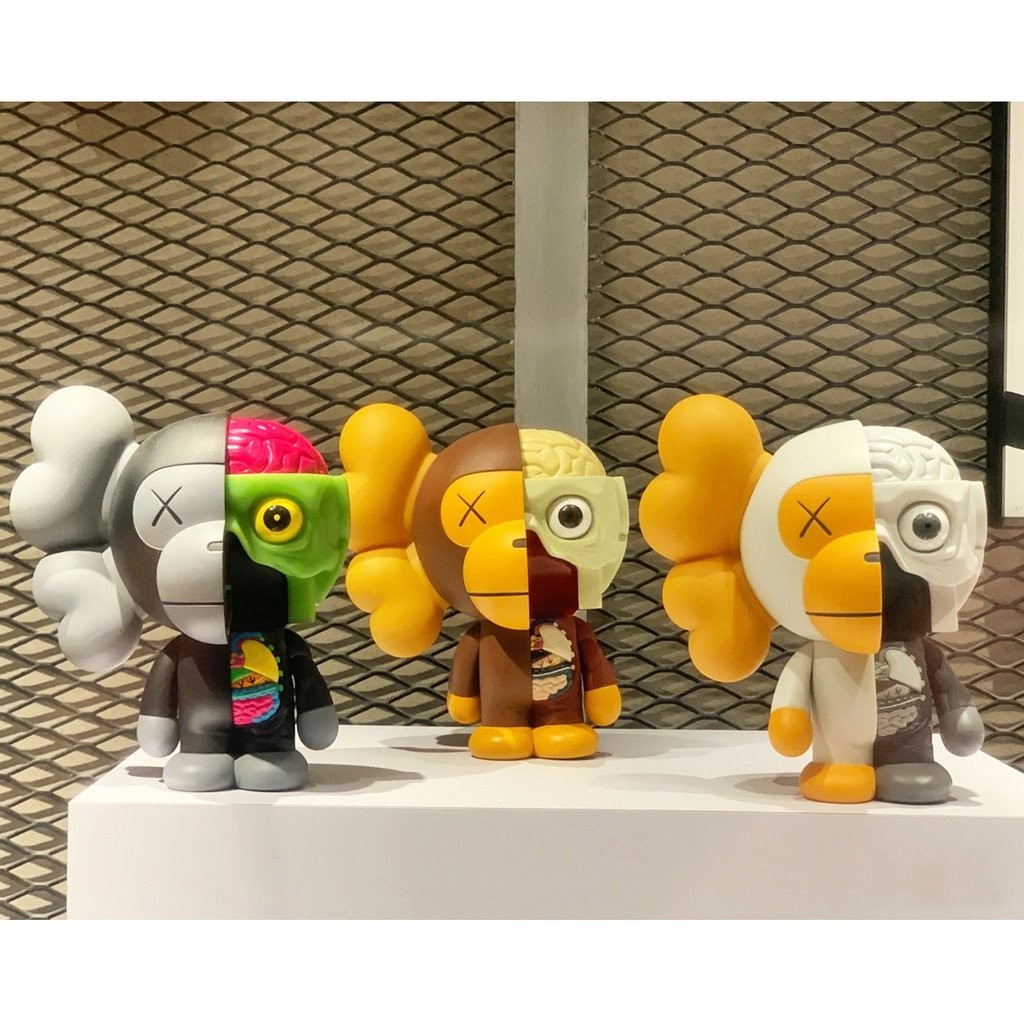 Patung Beruang Ganas Kaws Milo Monyet KAWS Sesame Street Anak Patung ...