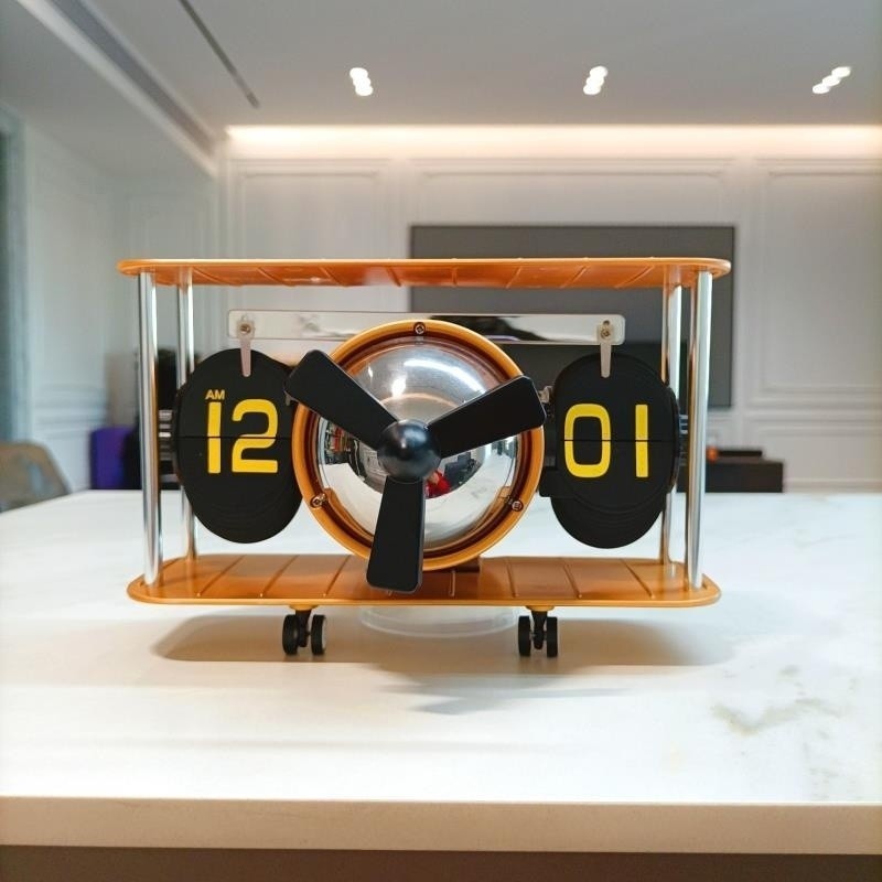 European Simple Flip Clock Table Clock Decoration Creative Bedside TV ...