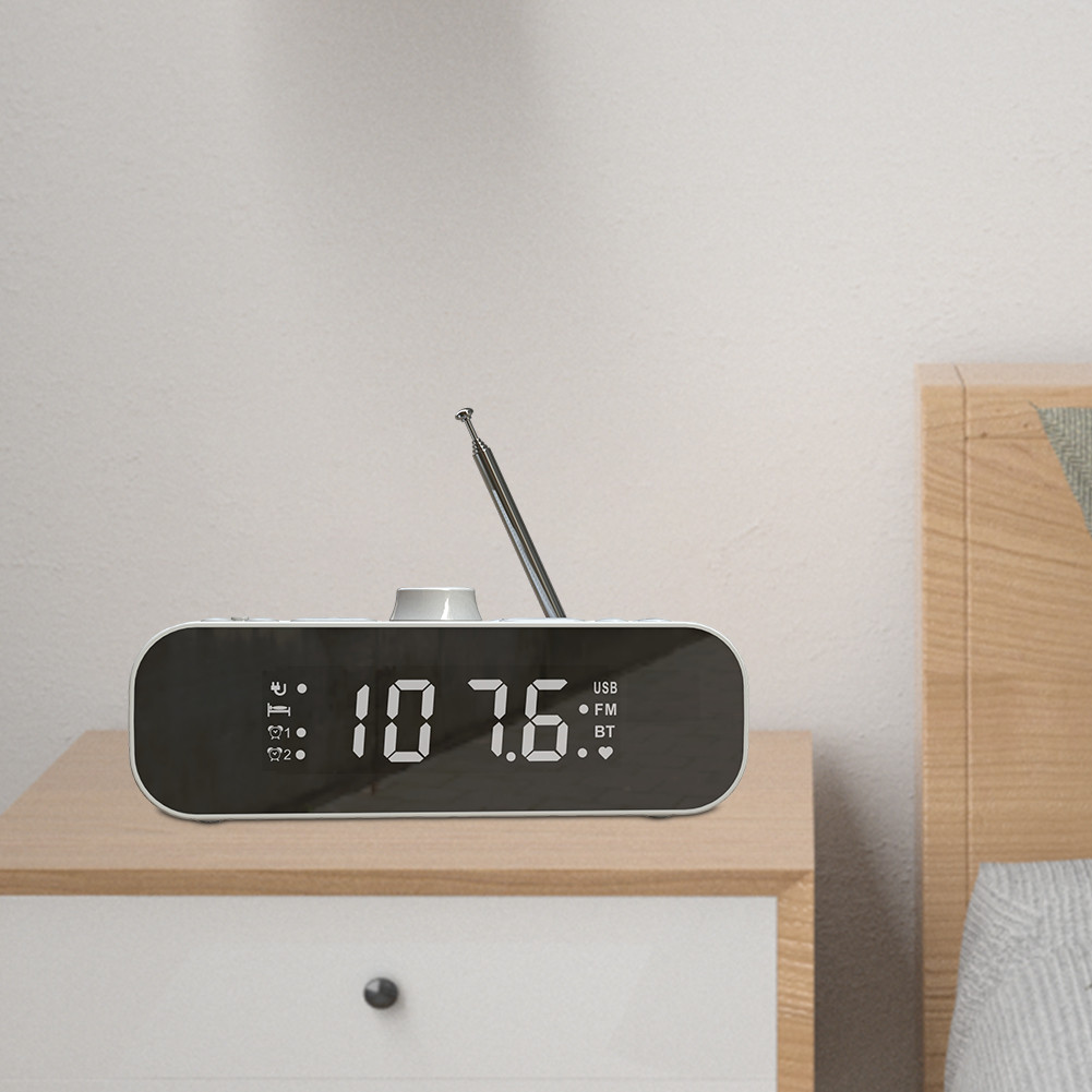 Digital Alarm Clock Radio LED Display FM Radio Rechargeable Clock Radio ...