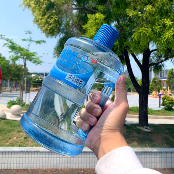 bottle 水瓶 botol air Cawan baldi berkapasiti besar 2L, kecergasan, sukan ...