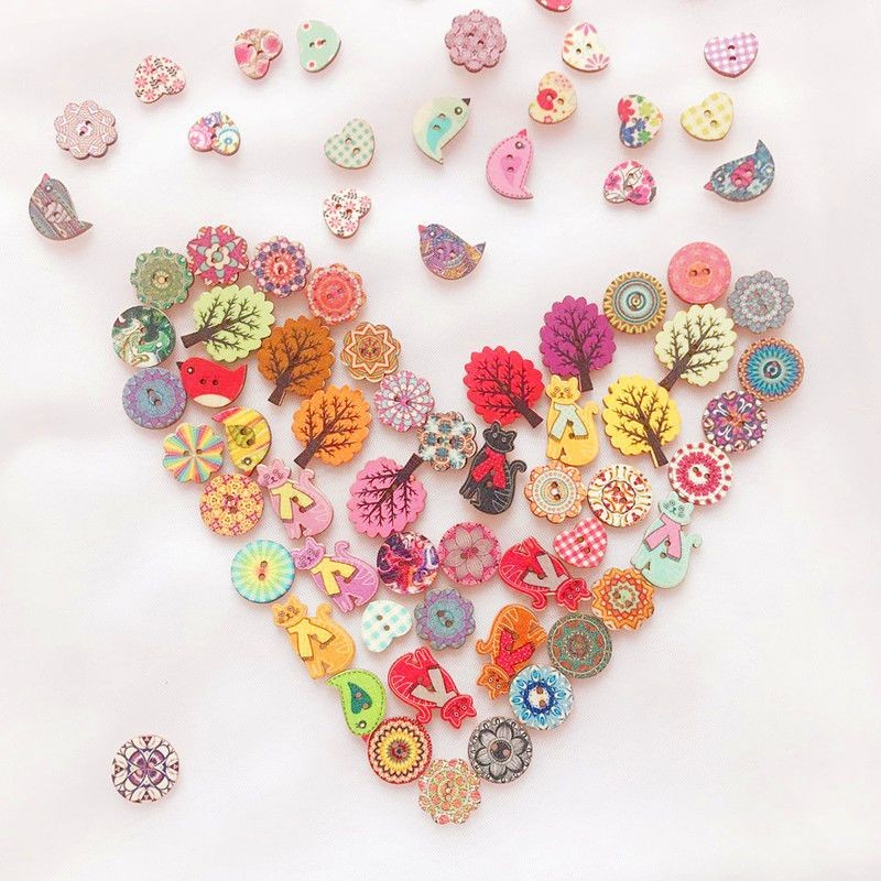 Classic Retro Print Cartoon Pattern Wooden Button Button Children Young ...