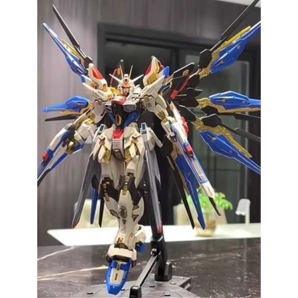 mighty strike freedom carrom striker hg mighty strike freedom Gao Gao Building Blocks 1/144 HG ...