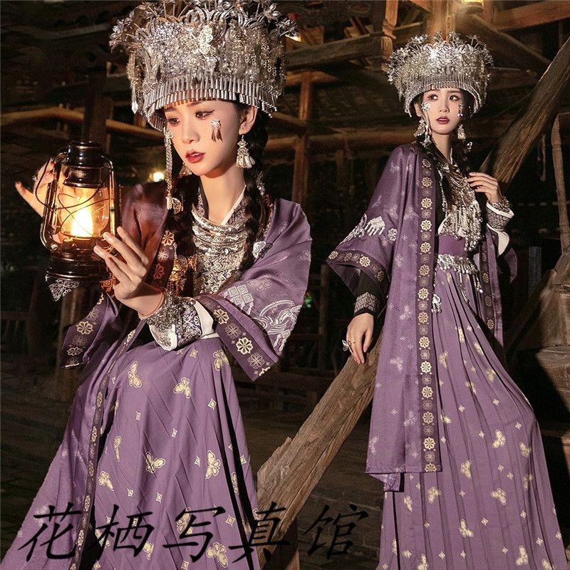Miaojiang girl purple exotic Miao costumes Phoenix Ancient City Travel ...