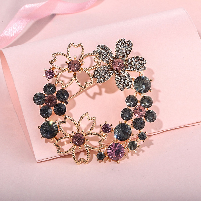 Creative Luxury Crystal Flower Brooch Jewelry For Women Men Elegant ...