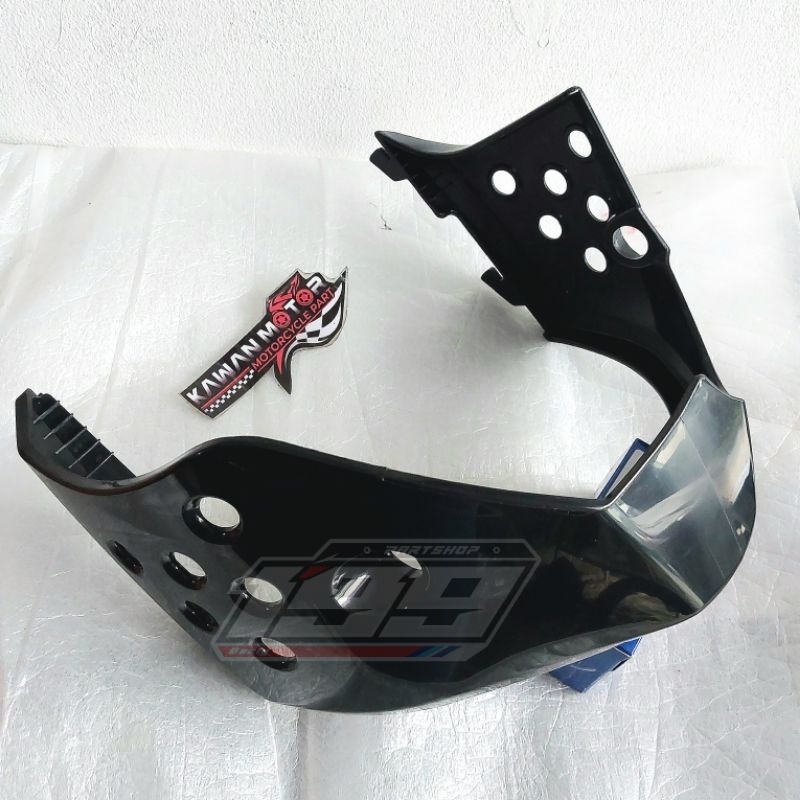 MESIN Suzuki Shogun 125 SP FD Blank Lower Engine Cowling Cover Original ...