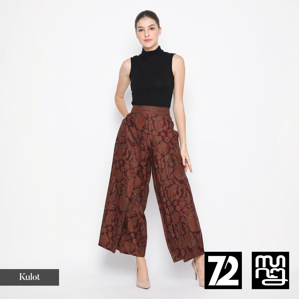 MERAH Premium BATIK Culottes With Maroon Peacock Motif 724262 Cap 72 ...