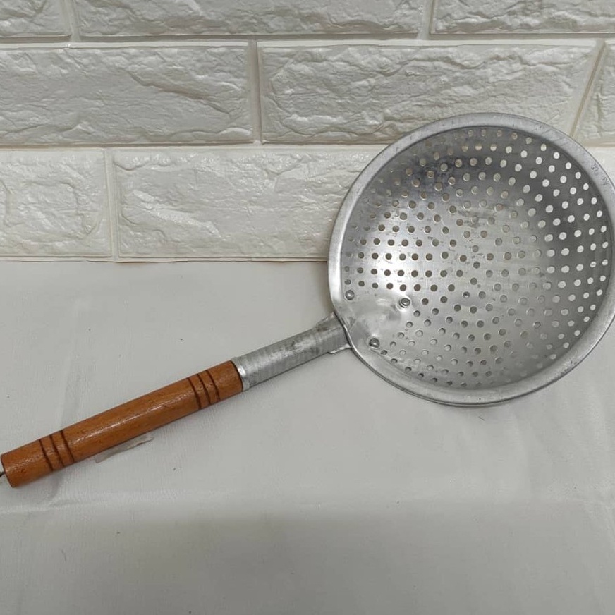 Wooden Handle Aluminium Skimmer Frying strainer Strainer Pemegang Kayu ...