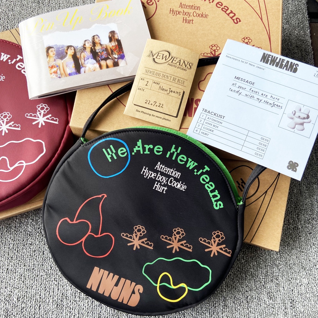 Official Genuine NewJeans album package Brand new and unopened card red ...