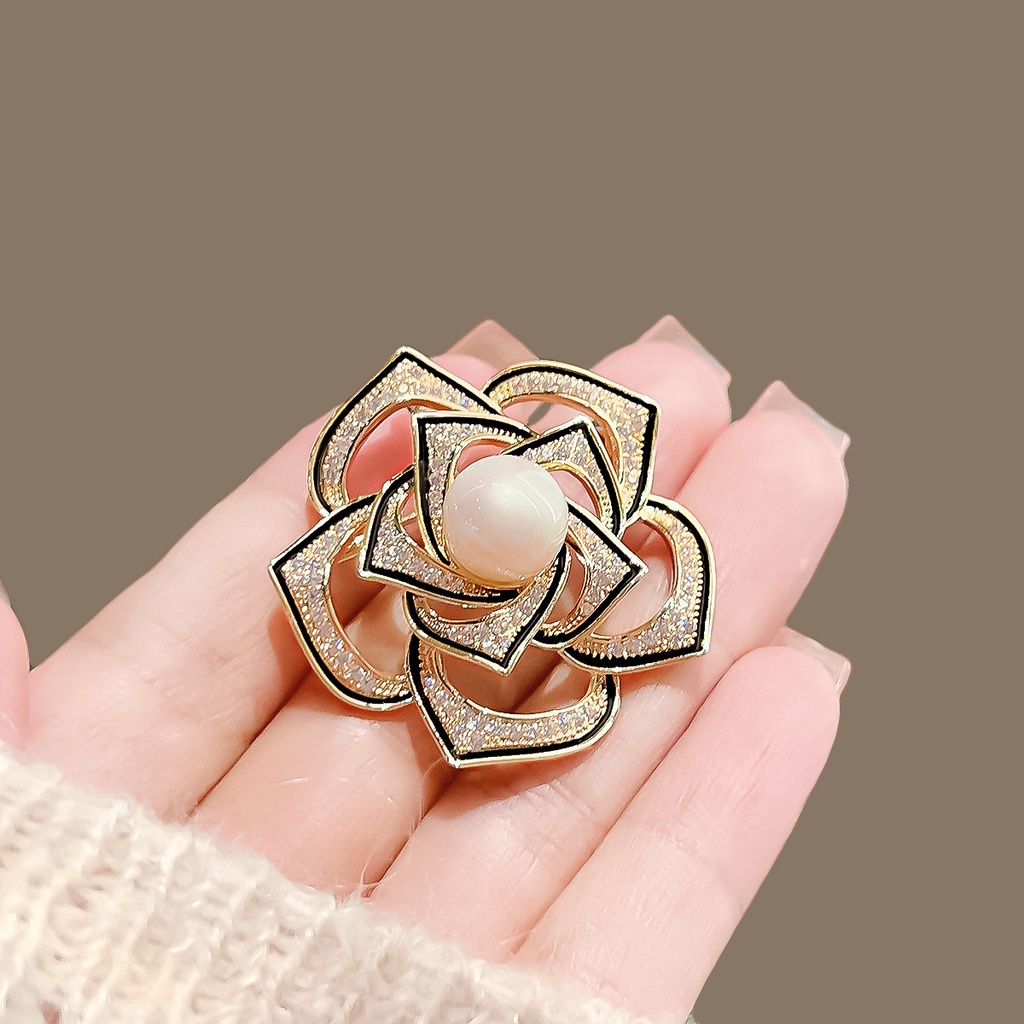 Camellia Brooch High-End Female Pearl Brooch Hollow Design Simple ...