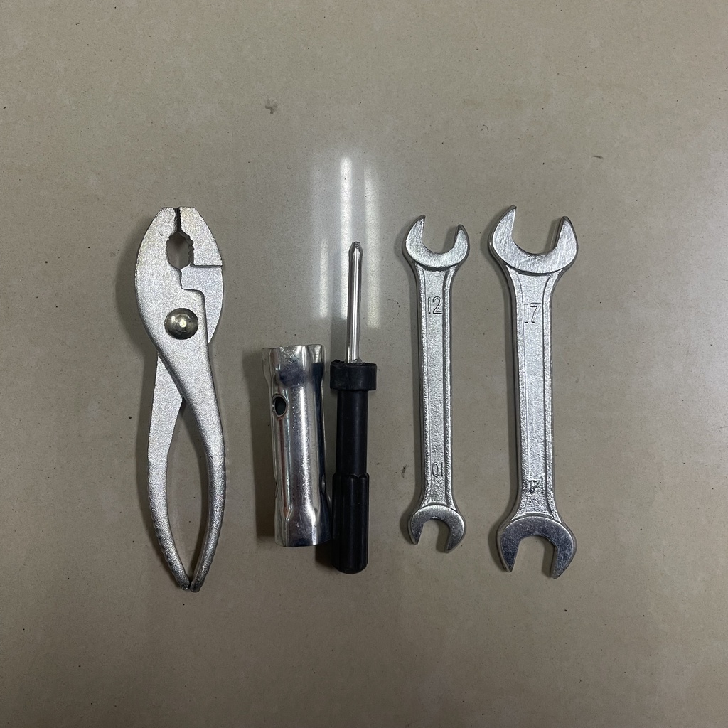 YAMAHA HONDA SPANER SET TOOL TOOLSET TOOL SET PLUG OPENER C70 EX5 ...