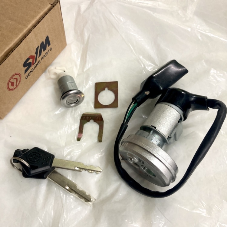 SYM Sport Bonus 110 / 110SR / 115 (OE) Original Main Switch & Seat Lock ...