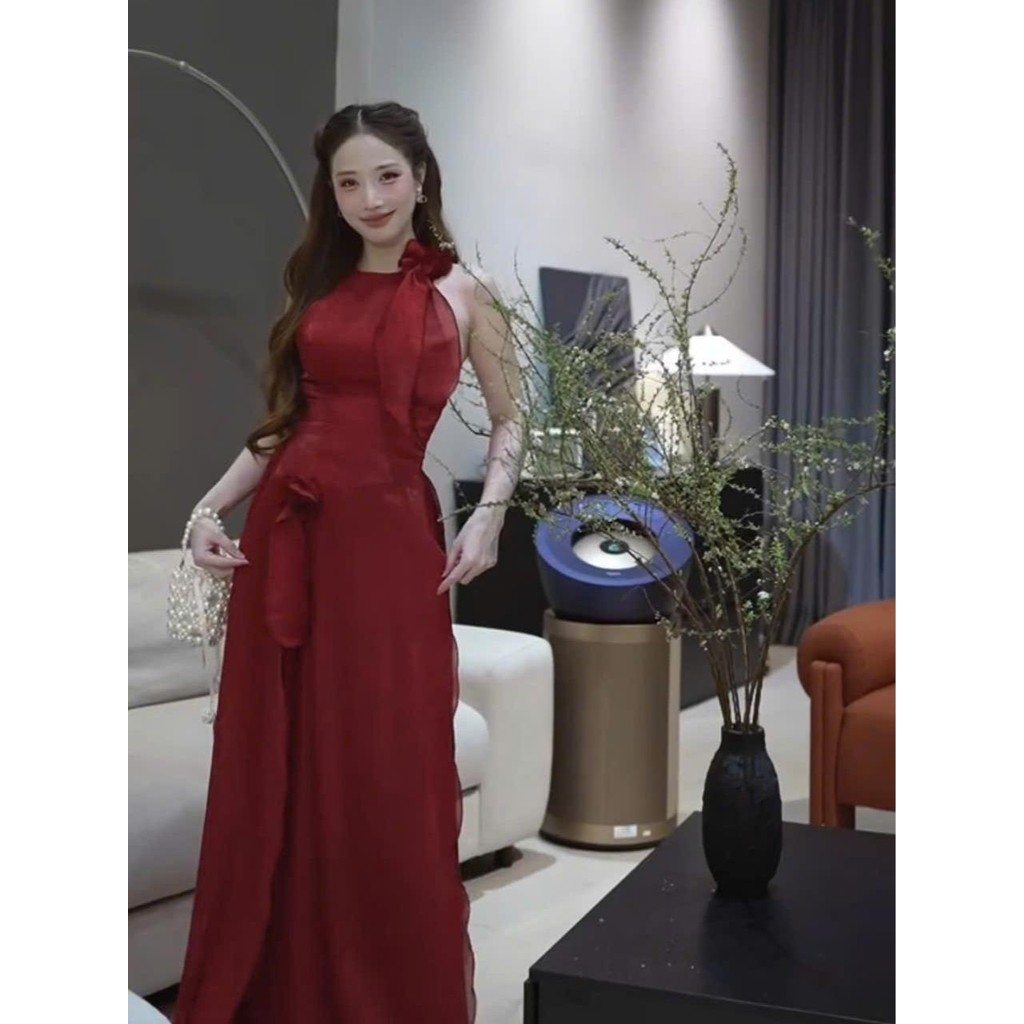 Standard BRAND model wearing BAGEO Modern ao dai Set with flowers ...