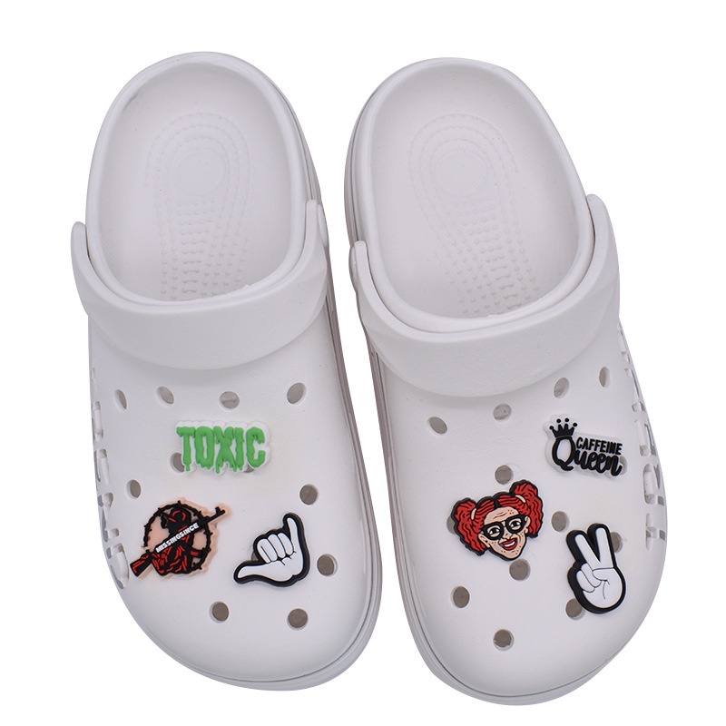 Cartoon Skull Skeleton croccs jibits Charm Pikachu Jibitz Pin Clown ...