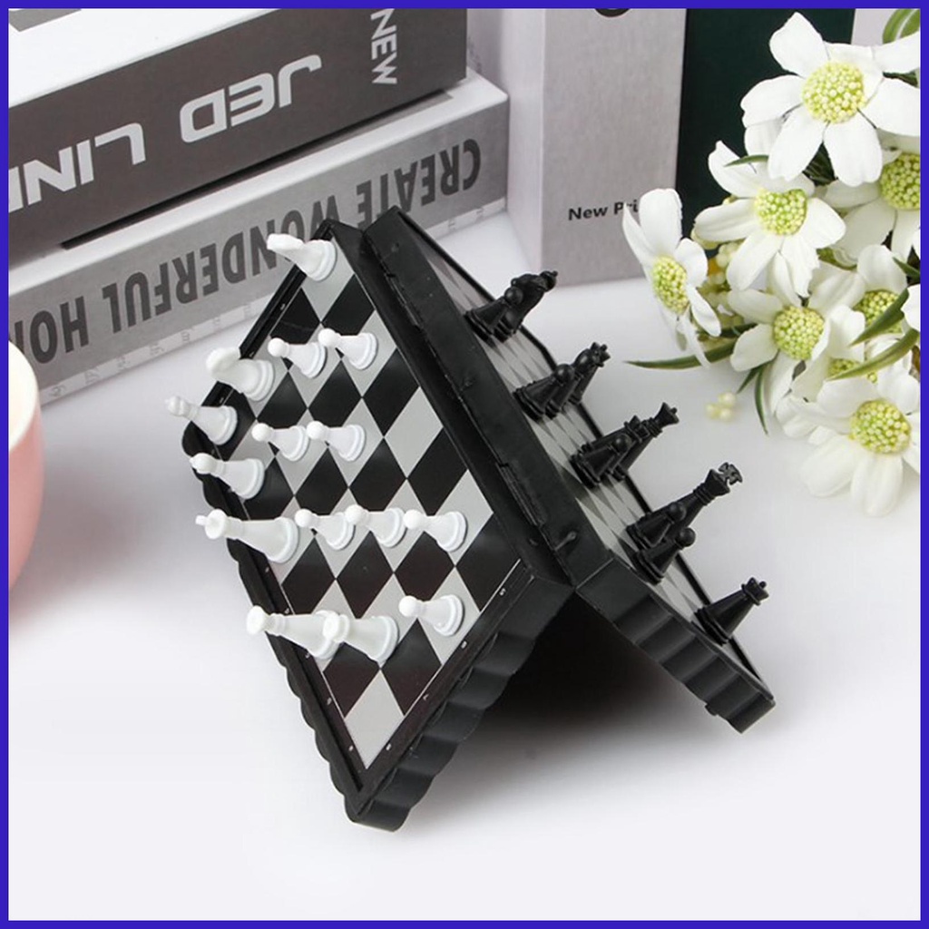 Classic Chess Board Game Portable Chess Board with Built-in Magnet ...