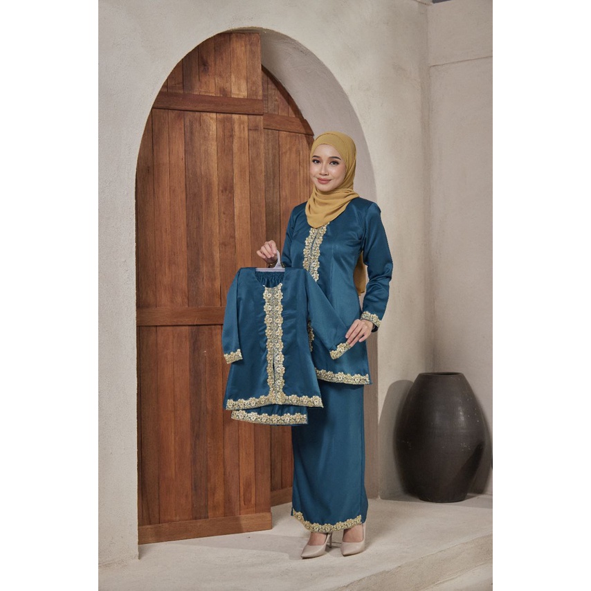 SET FAMILY SEDONDON IBU ANAK AYAH TEAL BLUE BAJU KEBAYA MODEN KURUNG ...